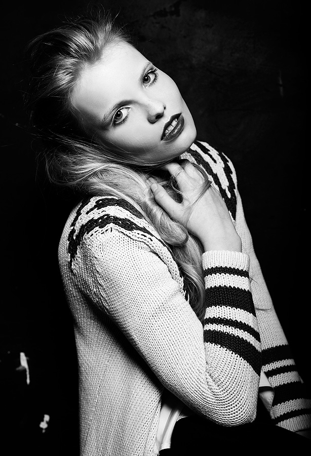 Power Of Look By Lukas Dziewic