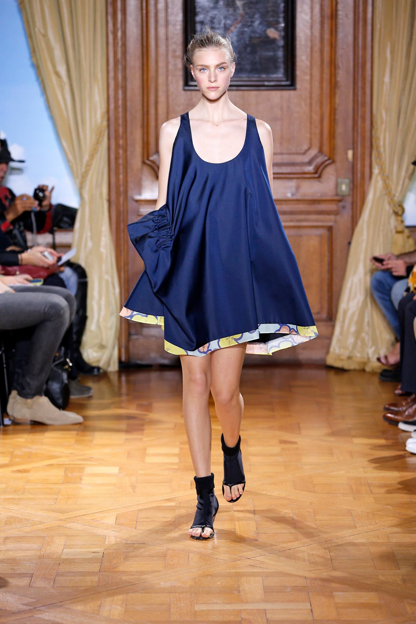 Viktor & Rolf Spring Summer 2015 Womenswear