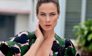 Carolyn Murphy for Elle Italia by Matt Jones