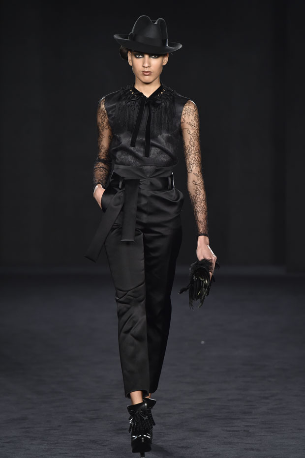 #LFW DAKS WOMENSWEAR FALL WINTER 2016 COLLECTION - Design Scene