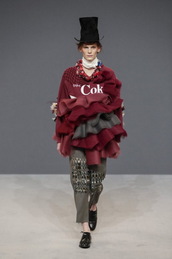 Viktor & Rolf Fall Winter 2016 Couture Collection