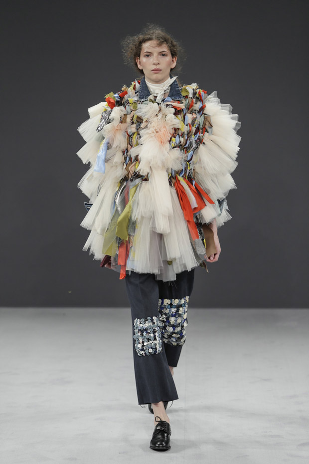 Viktor & Rolf Fall Winter 2016 Couture Collection