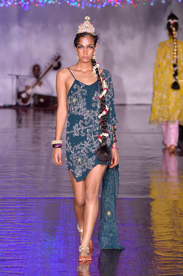 #LFW Ashish Spring Summer 2017 Womenswear Collection