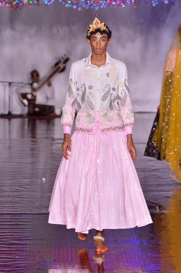 #LFW Ashish Spring Summer 2017 Womenswear Collection