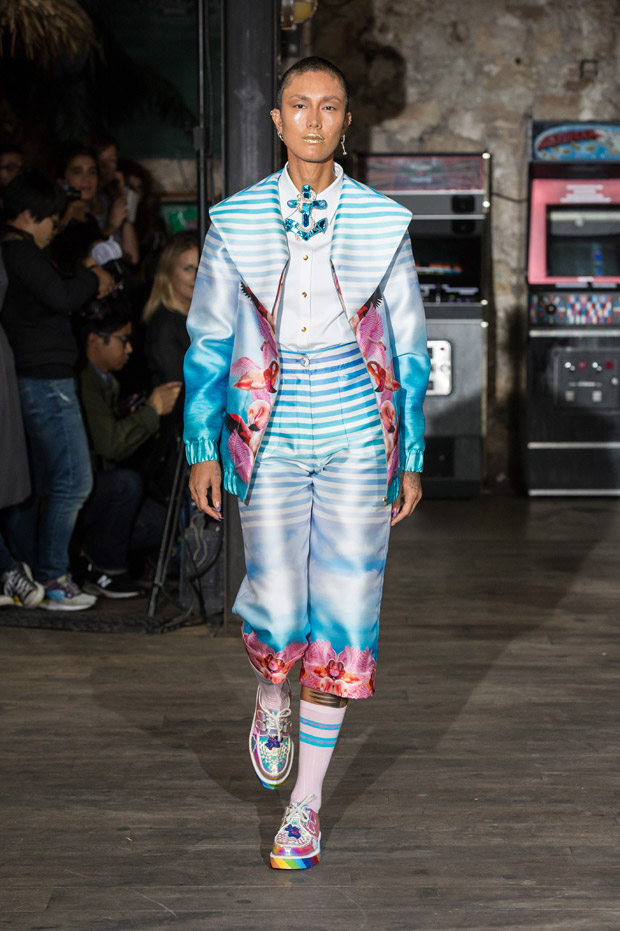 #PFW Manish Arora Spring Summer 2017 Womenswear Collection