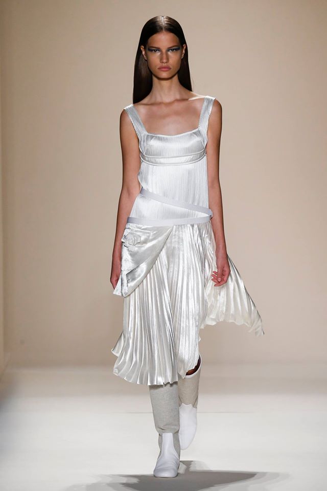 #NYFW See VICTORIA BECKHAM SS17 Collection - Design Scene - Fashion ...