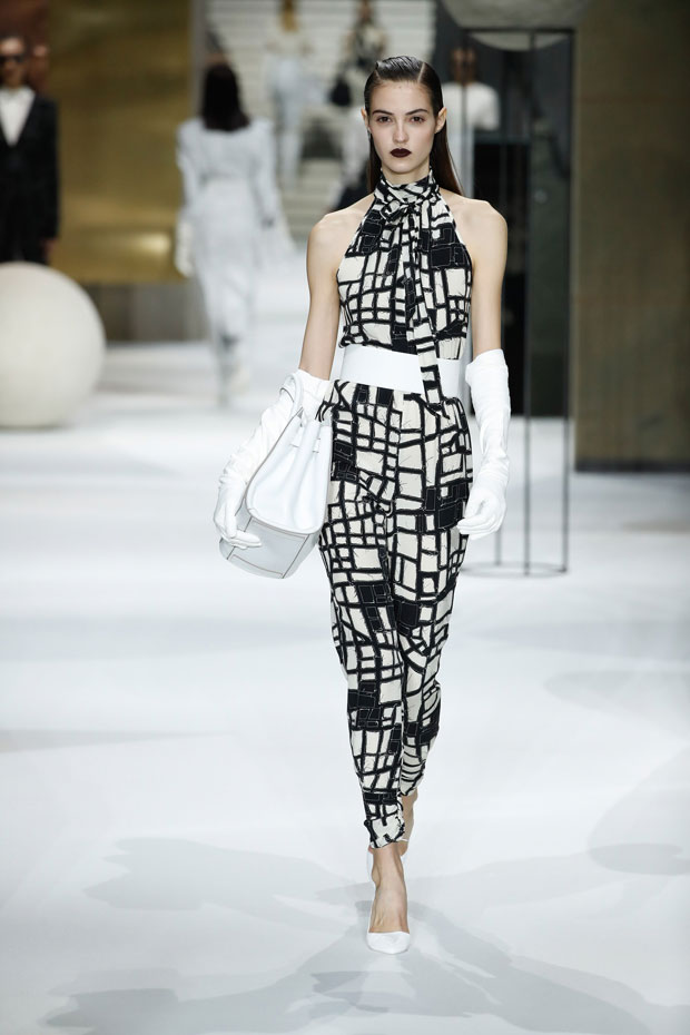 Discover MAX MARA Pre Fall 2017 Collection - DSCENE