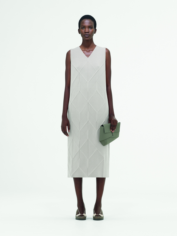 COS Spring Summer 2017 Womenswear Collection - Design Scene