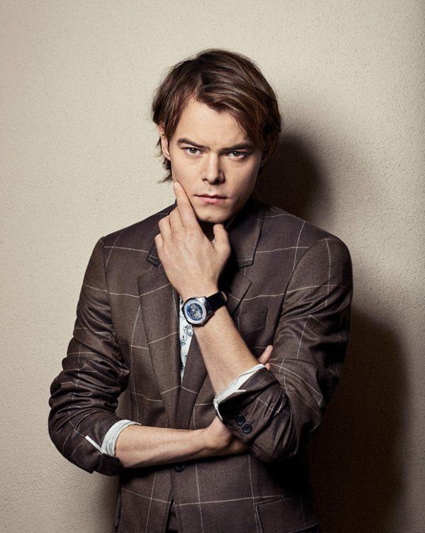 Stranger Things Star Charlie Heaton Poses for GQ Style Mexico April ...