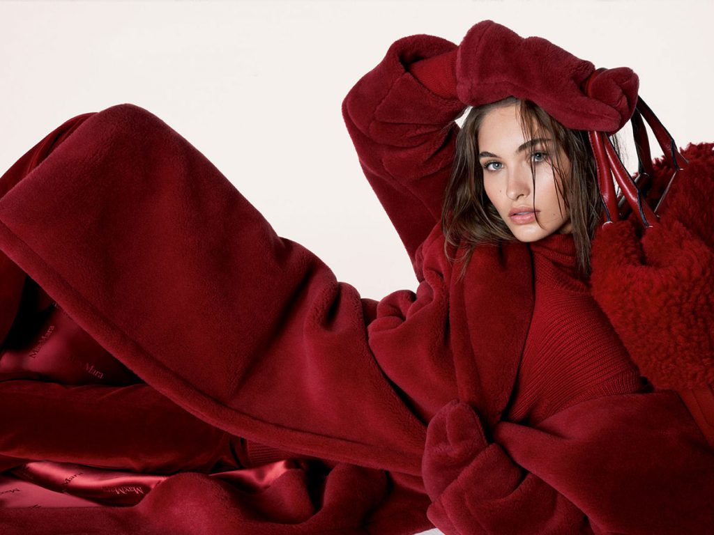 GRACE ELIZABETH IS THE NEW FACE OF MAX MARA