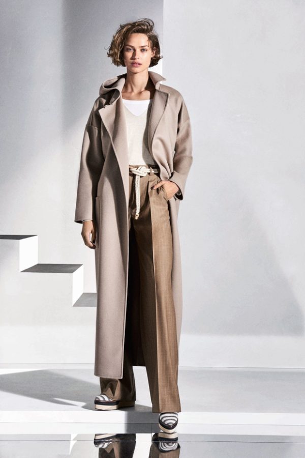 Discover MAX MARA Resort 2018 Collection