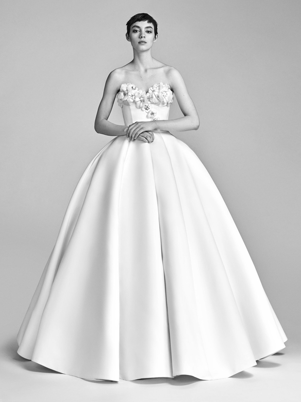 Discover Viktor & Rolf Bridal Spring 2018 Collection