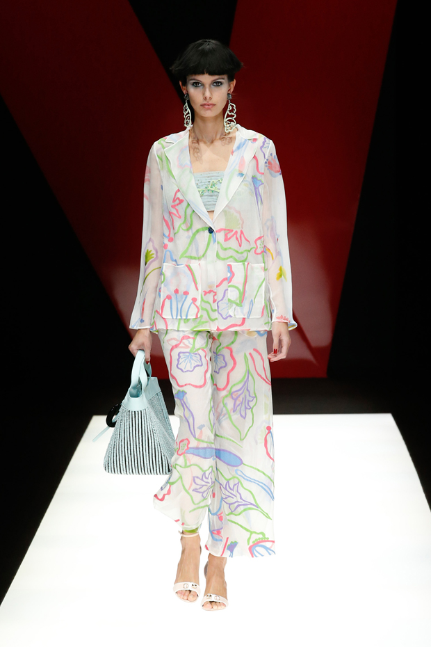 #MFW: Giorgio Armani Women's Spring Summer Collection