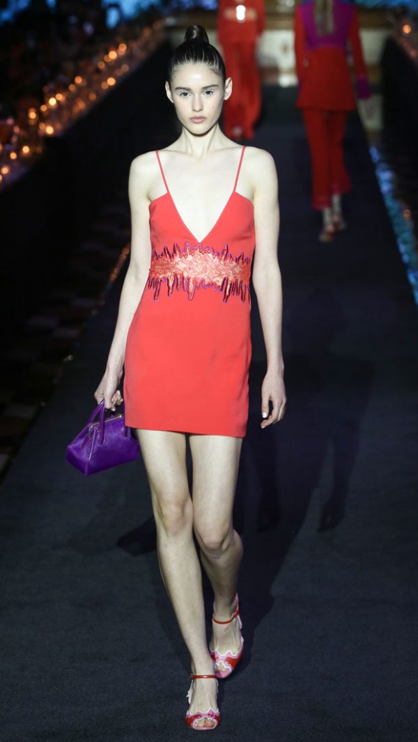 Discover LA PERLA Spring Summer 2018 Show in Macao