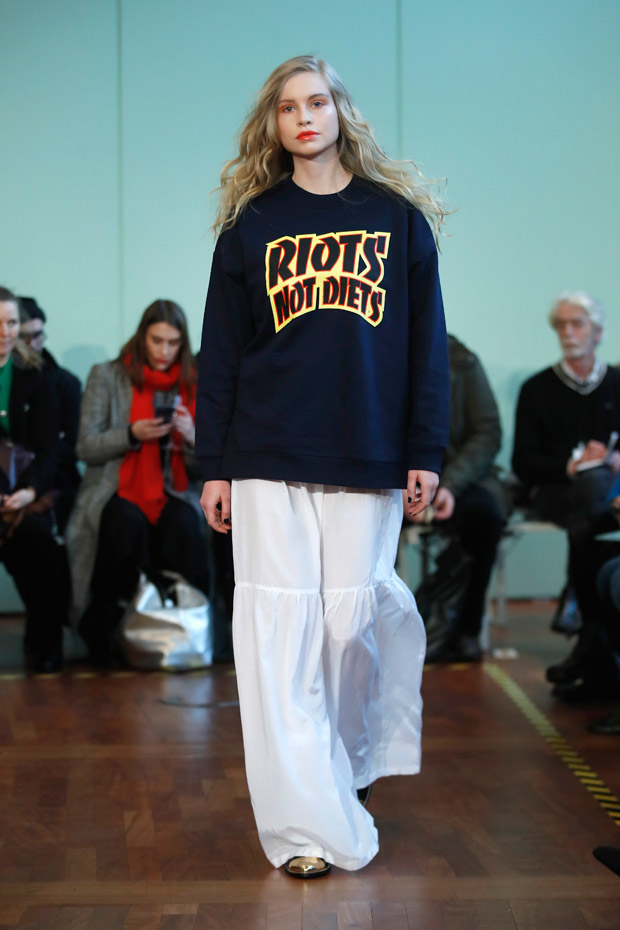 MBFW: REBEKKA RUETZ Autumn Winter 2018.19: Riots Daughter