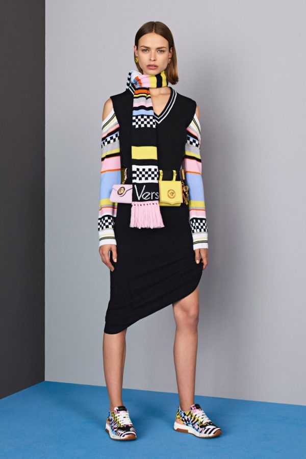 Discover Versace Pre-Fall 2018 Womenswear Collection