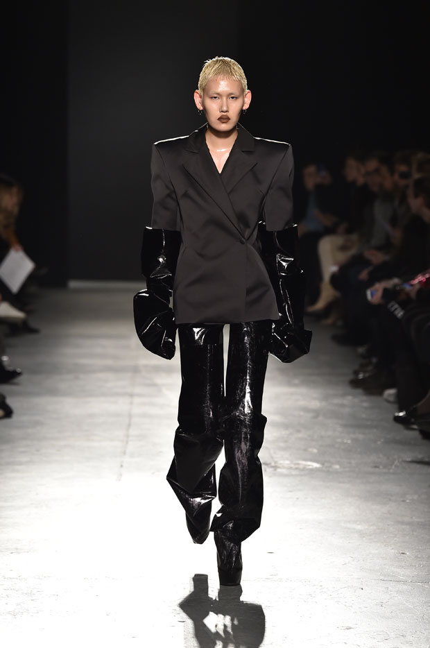 LFW: Gareth Pugh Autumn Winter 2018 Collection