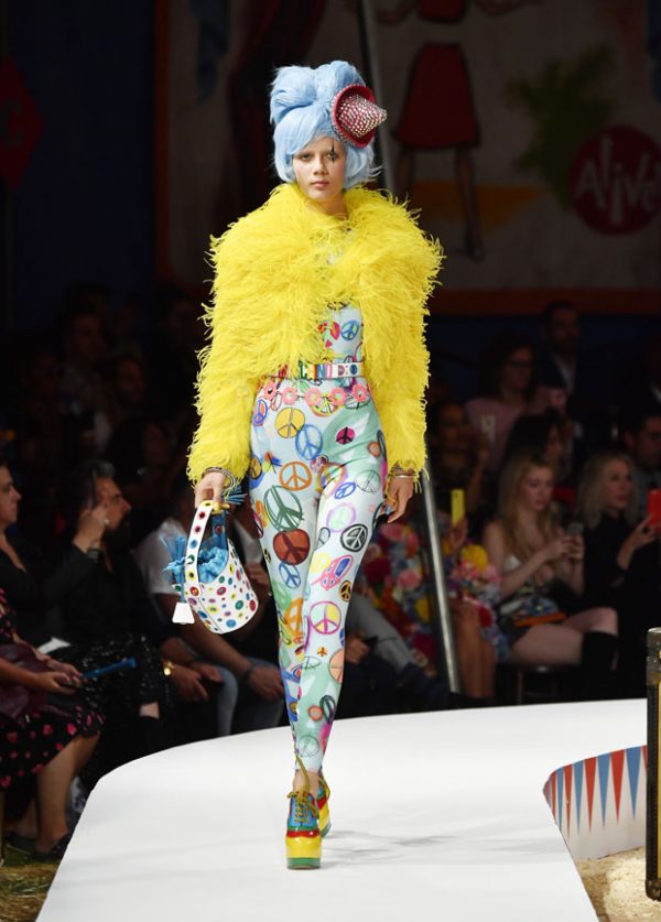 MOSCHINO SPRING SUMMER 2019 COLLECTION