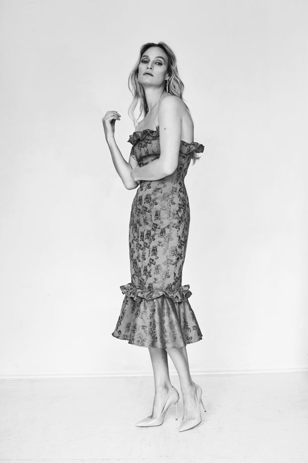 DESIGN SCENE STYLE With Supermodel AMY WESSON