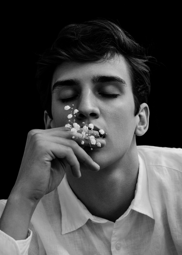 5 Common Men’s Makeup Mistakes that Actually Age Men