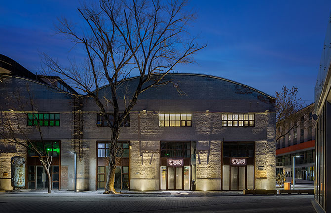 Tips For Transforming an Old Factory Into a Trendy Fashion Design Studio