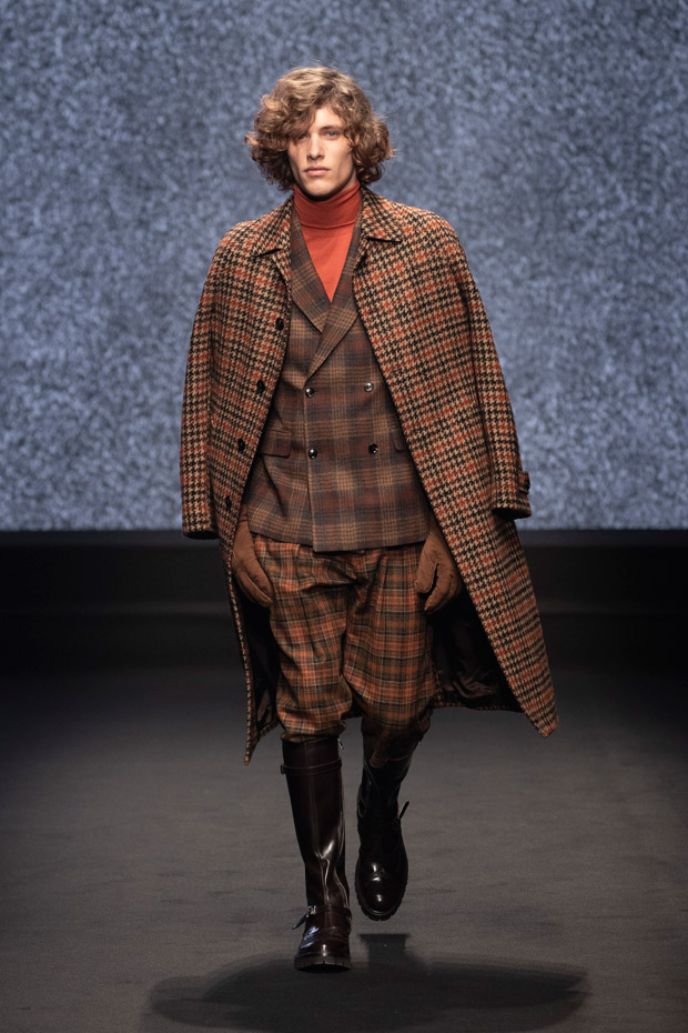 MFW: DAKS Fall Winter 2019.20 Collection