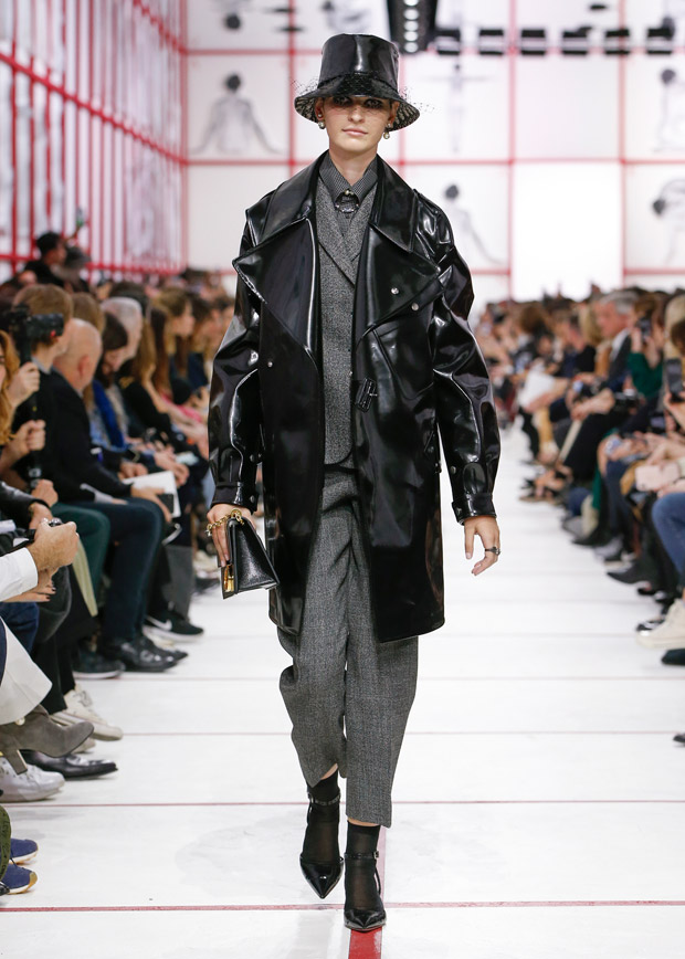 PFW: DIOR Fall Winter 2019.20 Womenswear Collection