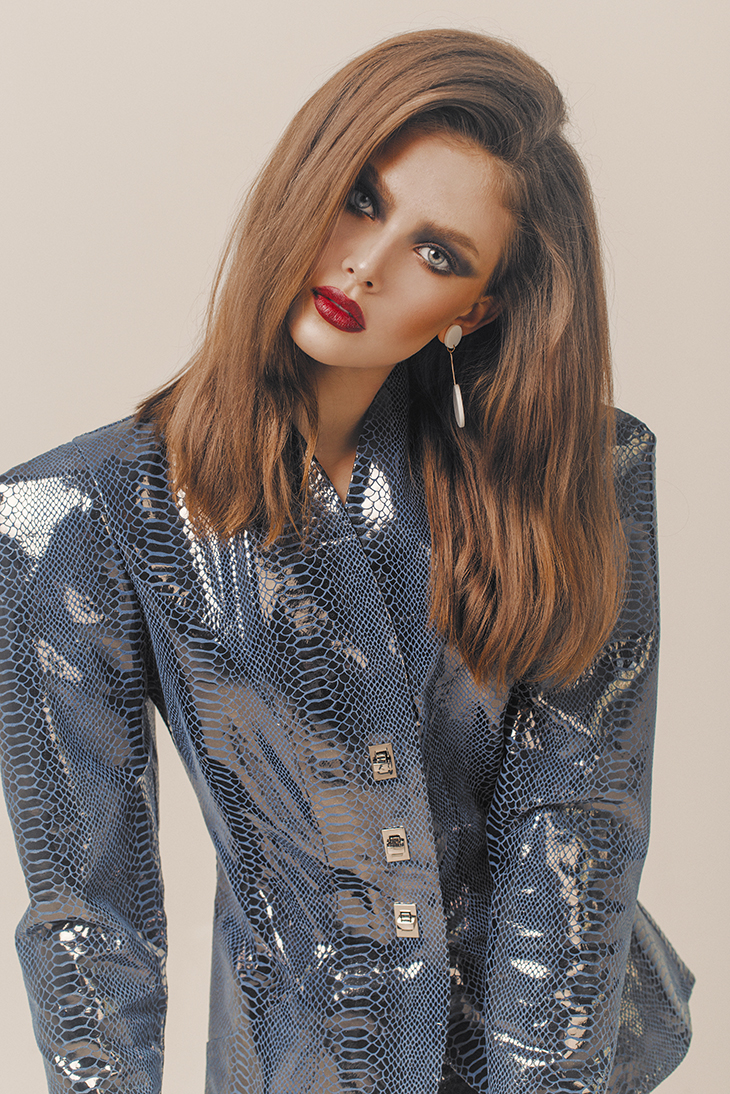 DESIGN SCENE STYLE: Embrace Yourself by Igor Iden