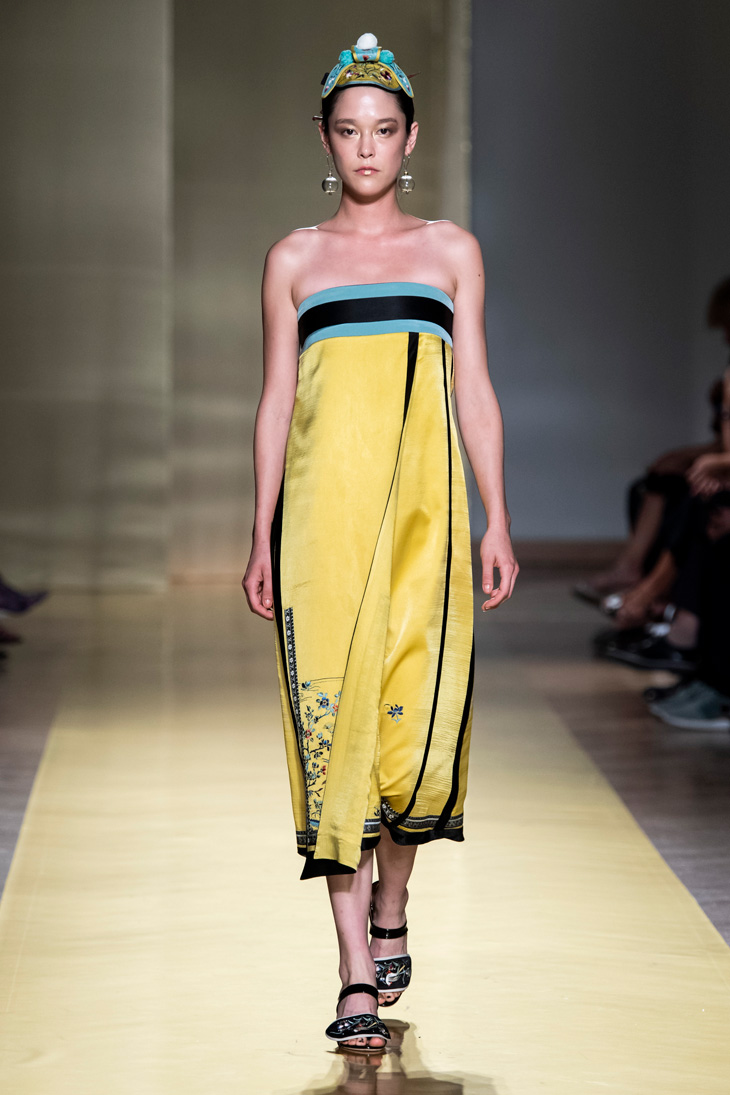 #MFW: HUI Spring Summer 2020 Womenswear Collection