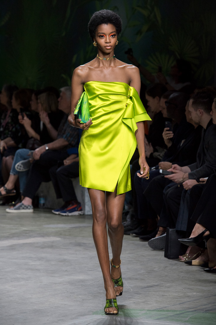 #MFW: VERSACE Spring Summer 2020 Womenswear Collection