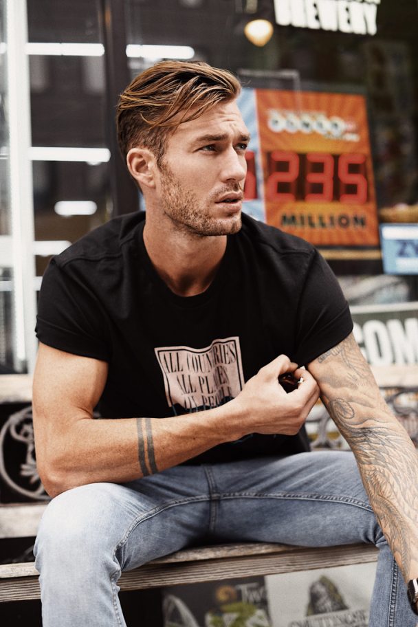 Men’s Grooming Guide: Hair, Skin, Beard Care Tips For Men