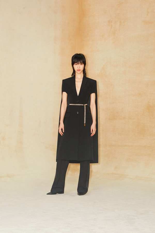LOOKBOOK: BURBERRY Pre-Fall 2020 Collection