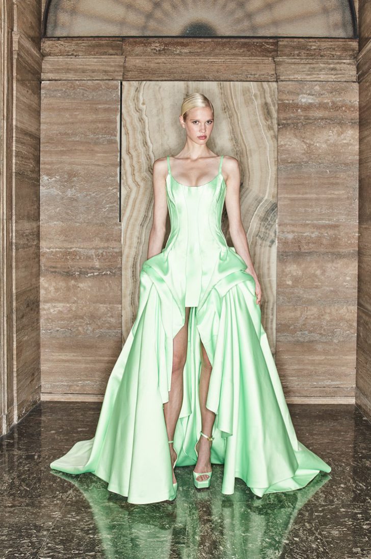 LOOKBOOK: ATELIER VERSACE Fall Winter 2020 Collection