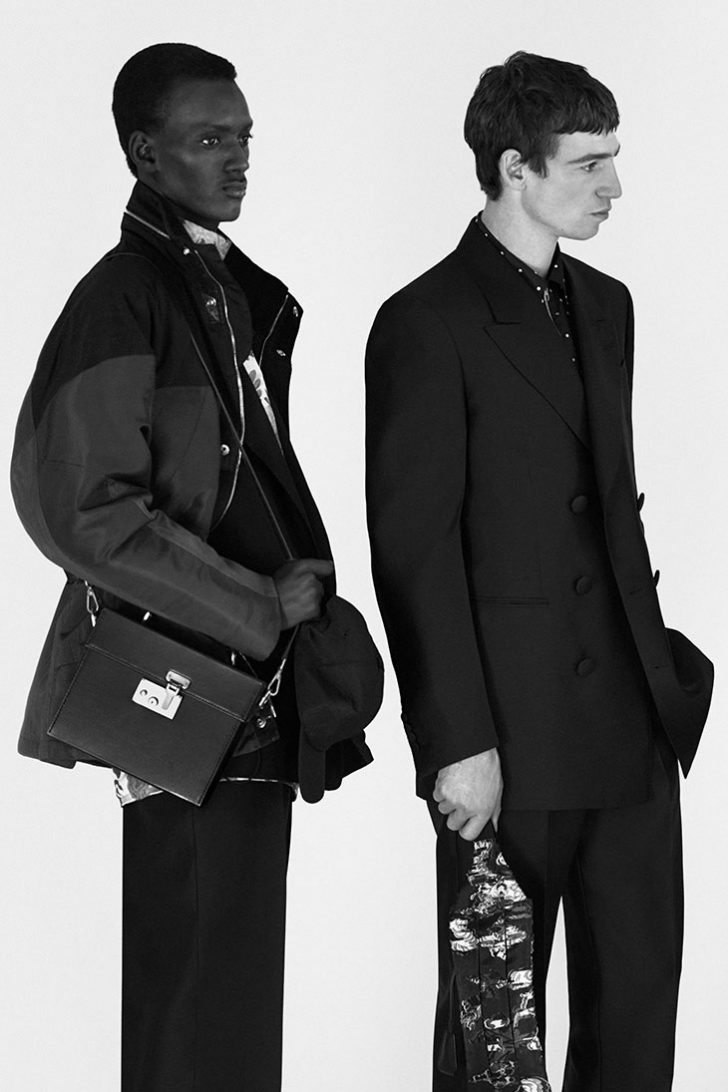 Discover Dunhill Fall Winter 2021 Menswear Collection