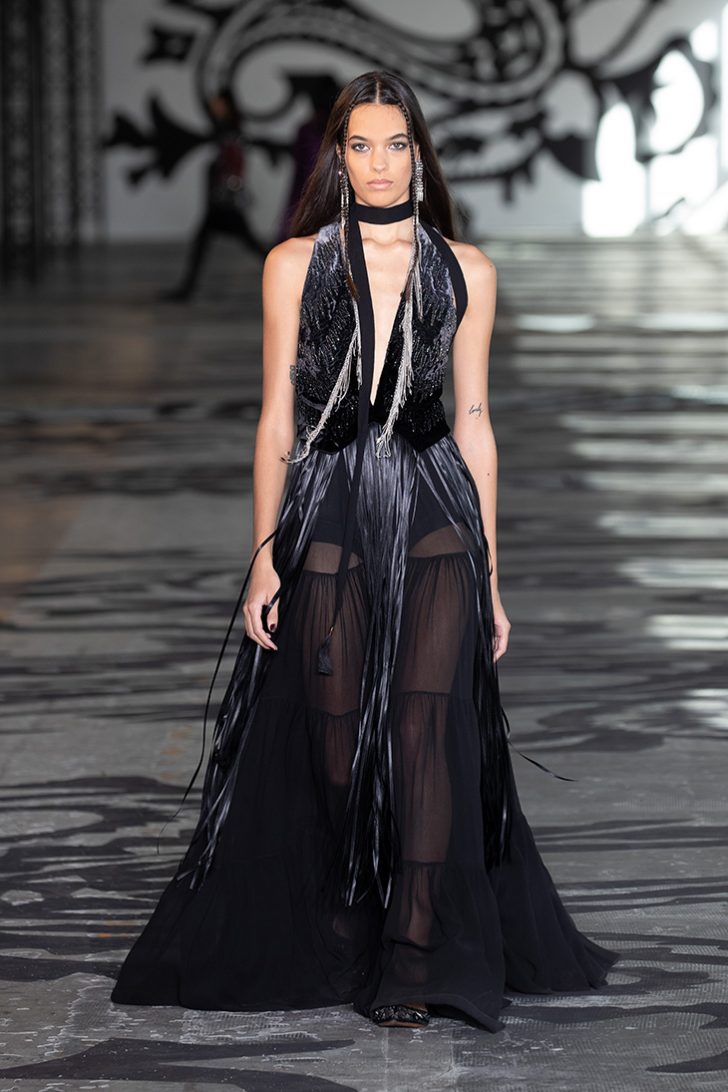 ETRO Womenswear Fall Winter 2021 Runway Collection