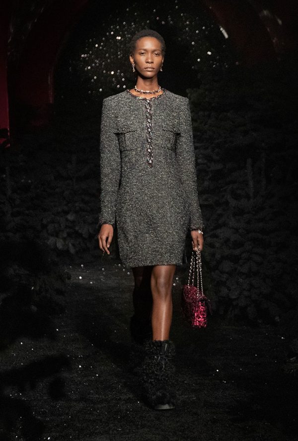PFW: CHANEL Fall Winter 2021.22 Womenswear Collection