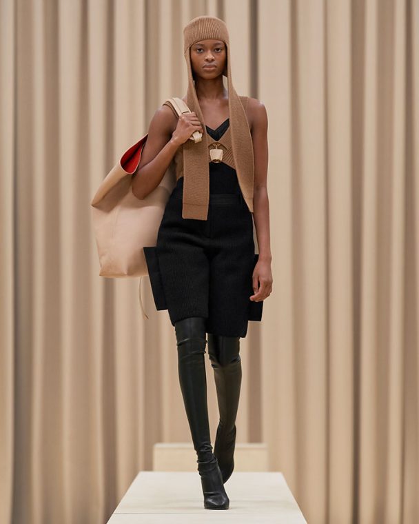 Burberry Fall Winter 2021 Womenswear Collection