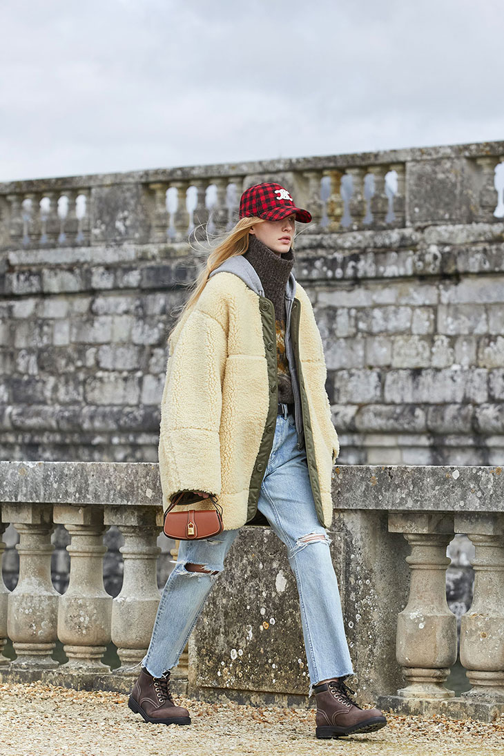 Discover Celine Winter 2021 Womenswear Collection