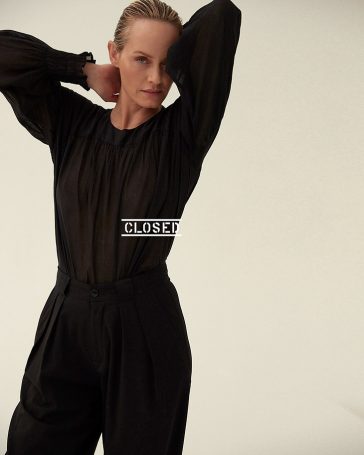 Amber Valletta Models Closed Spring Summer 2021 Collection