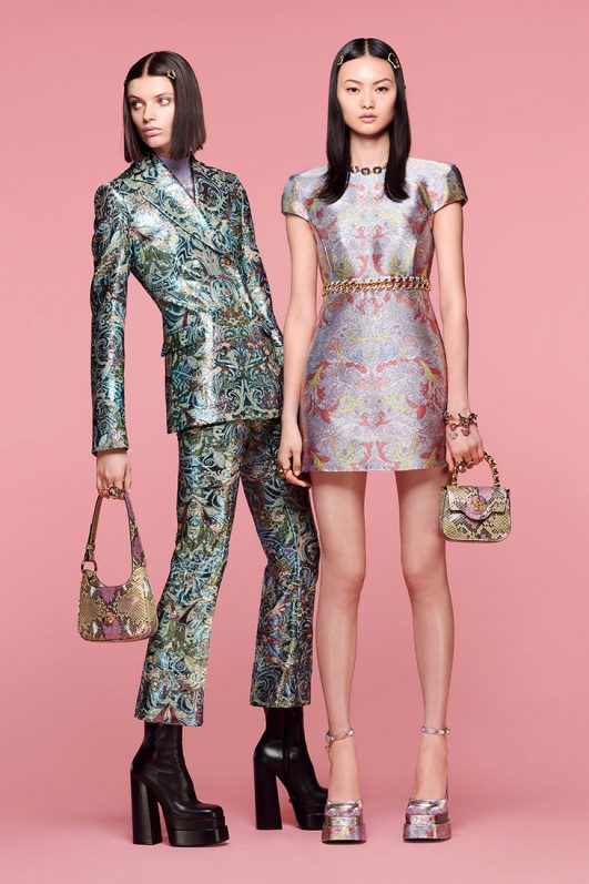 Discover VERSACE Resort 2022 Collection