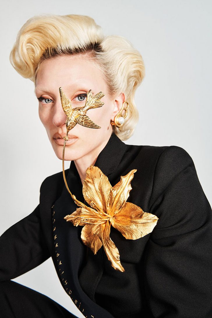 A Closer Look at Schiaparelli Fall Winter 2021 Jewelry and Accessories