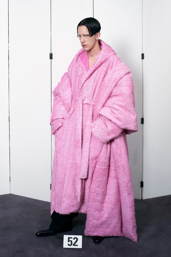 BALENCIAGA Fall 2021 Couture Collection - See All The Looks