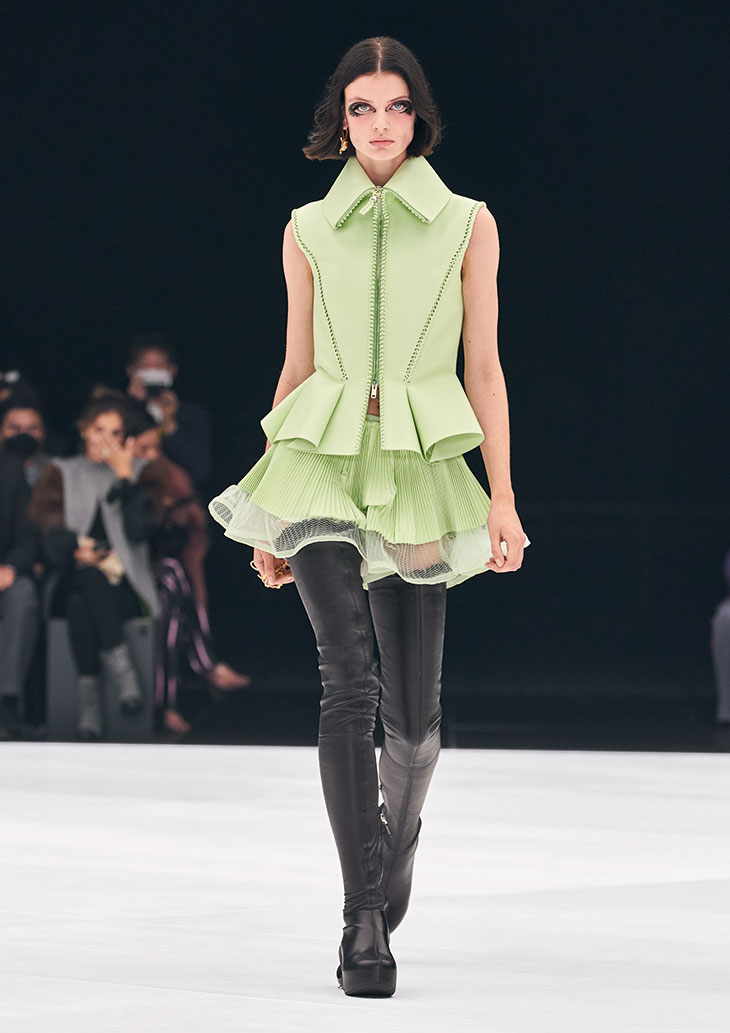 PFW: GIVENCHY Spring Summer 2022 Collection