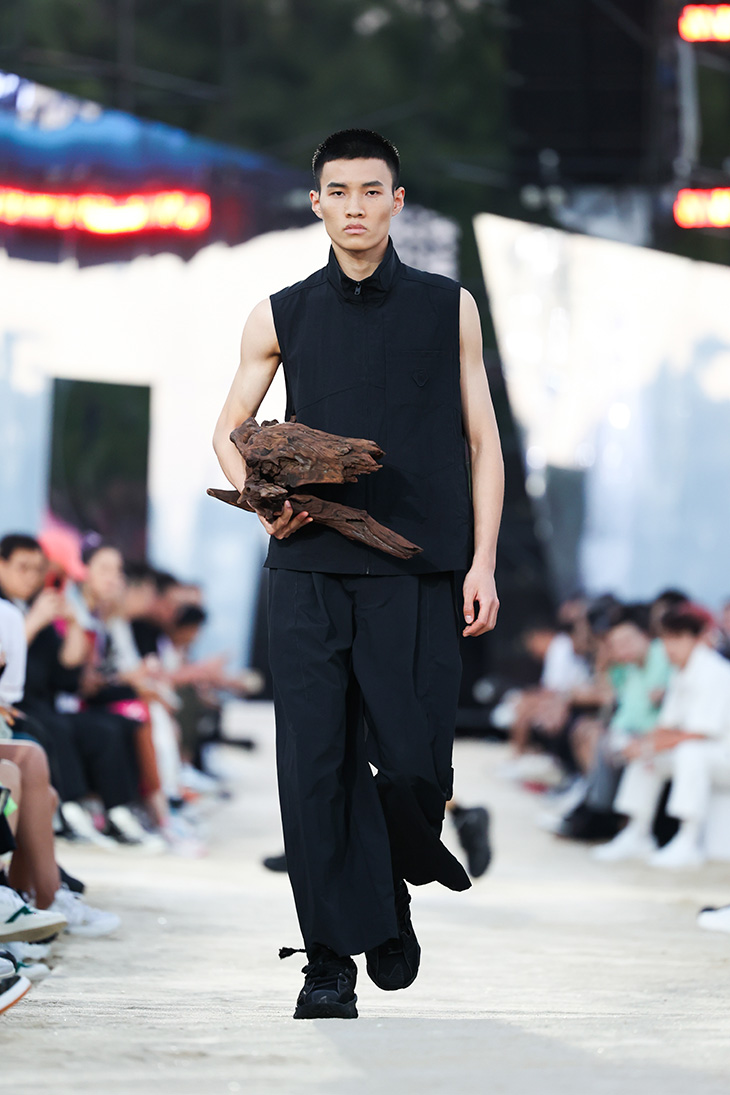 LI-NING Spring Summer 2022 Collection - DSCENE