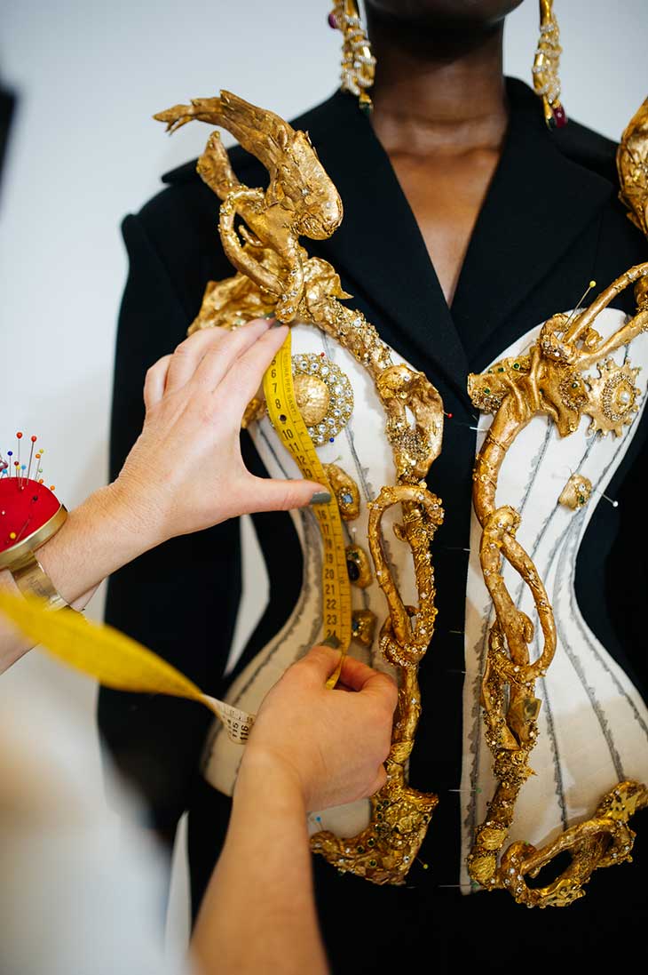 A Closer Look at Schiaparelli SS22 Haute Couture - DSCENE