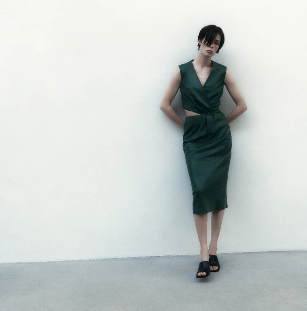 Nineties Are Back - Edie Campbell models Massimo Dutti SS22 Looks