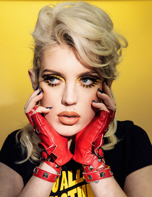 DSCENE Interview with Black Honey's Frontwoman IZZY BEE PHILLIPS