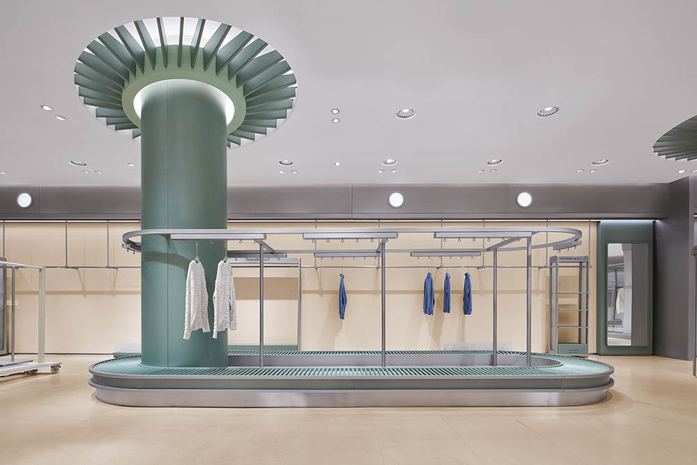 7 Useful Tips for Fashion Designers to Design their Workspace