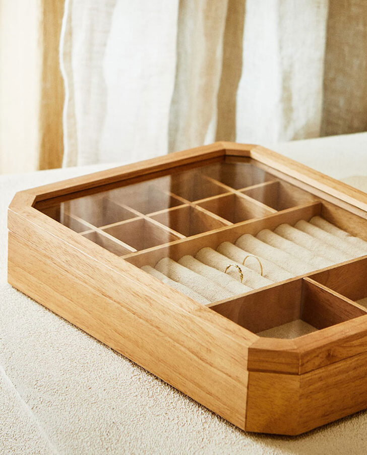 5 Tips for Personalizing Your Jewelry Box