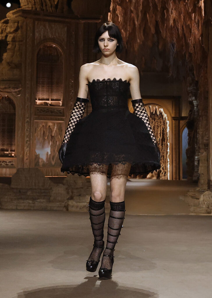 PFW: DIOR Spring Summer 2023 Womenswear Collection